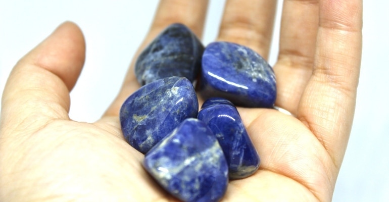 A influência do cristal azul na saúde física e mental. - Simpatias ...