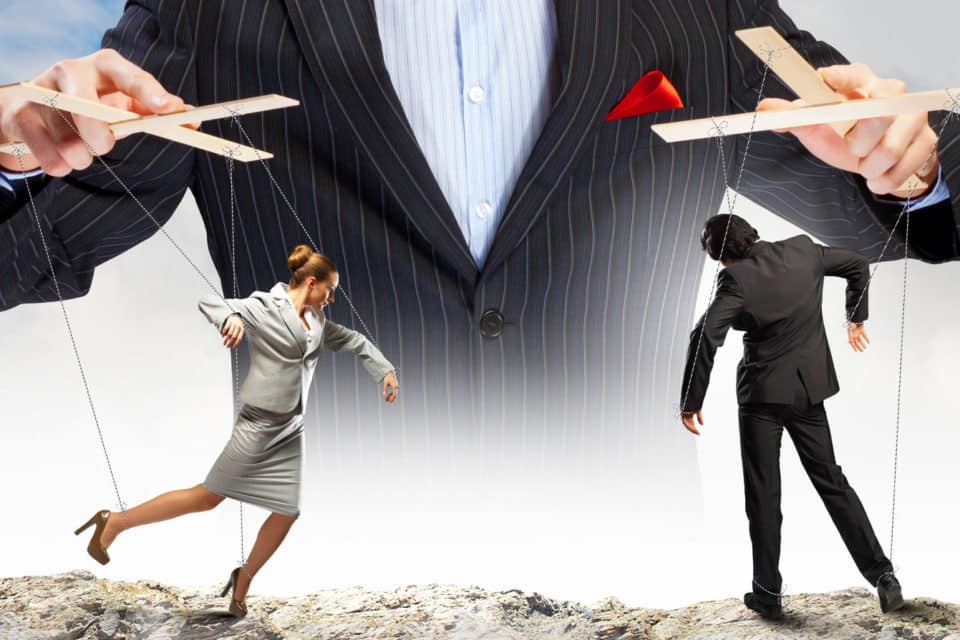 Já foi manipulado por um psicopata? Descubra as 4 formas mais comuns de ...